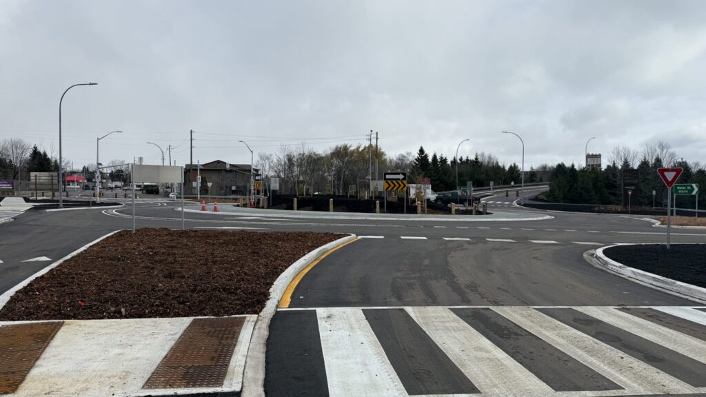 Thunder Bay's newest roundabout is set to open - Your ThunderBay