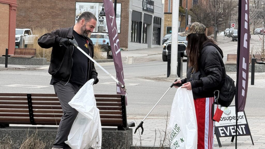 Volunteers begin month-long effort to clean up Thunder Bay - Your ...
